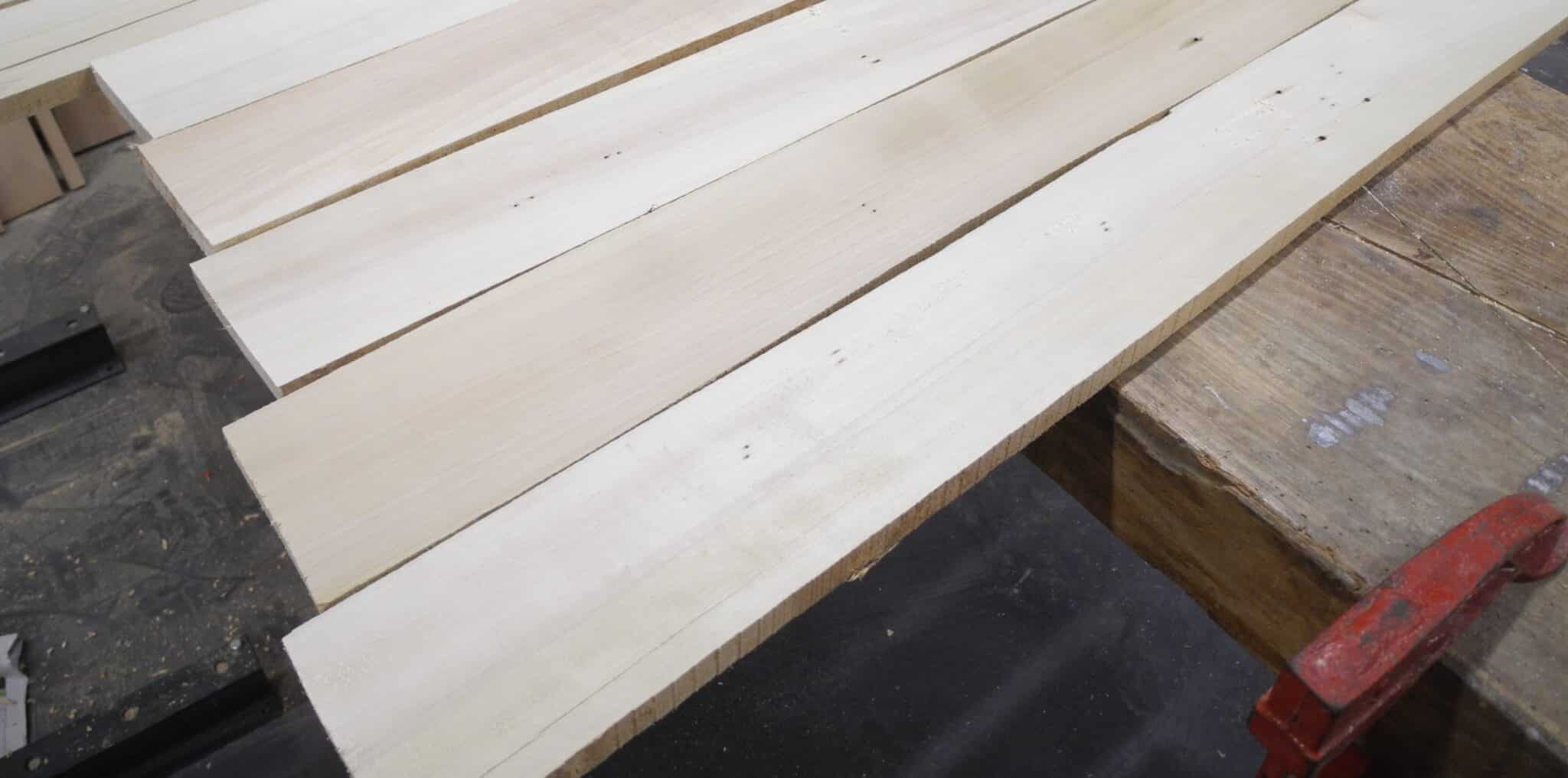 Les 6 meilleures raboteuses stationnaires : comparatif et avis 2025